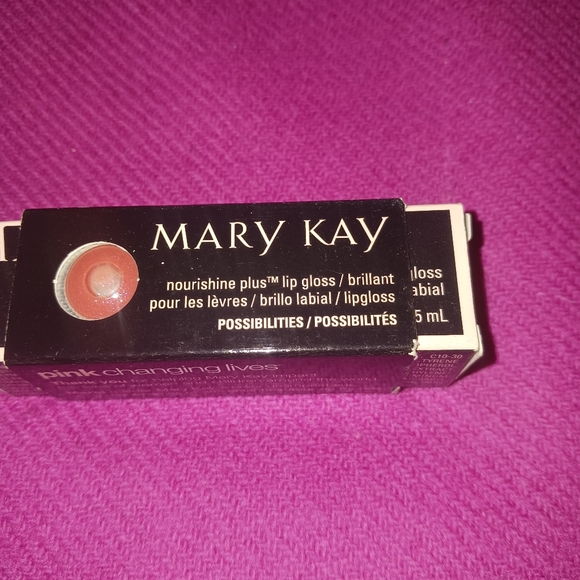 Mary Kay | Makeup | Mary Kay Nourish Plus Lip Gloss Possibilities ...
